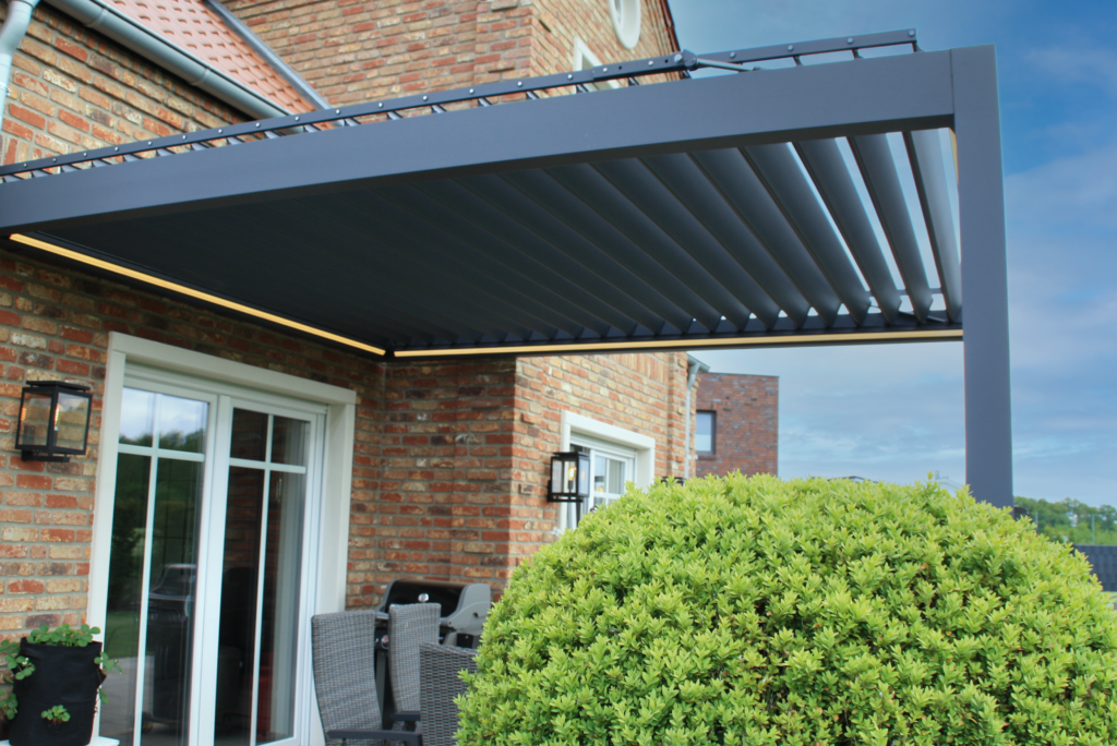Louvered Roof Pergola in Epsom – Louvered Roof Pergola